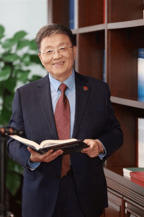 全国人大代表、康缘药业董事长肖伟：完善科技人才激励机制，增设国家青年科技奖监管药品生产