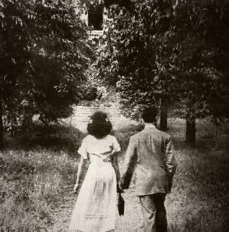 Eventpass อีเว้นท์พาสขอแชร์ 👩‍ ️‍💋‍👨 สะกิดคุณแฟนมารับทราบ จากงานวิจัยพบว่า Morning Sex ดีต่อ