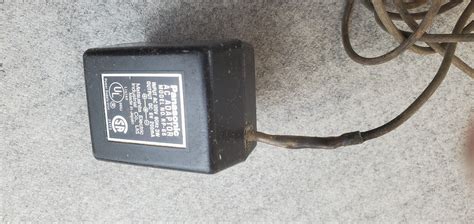 Vintage Sony Tfm 1000w De Luxe 4 Band Am Fm Radio 14 Transistor Powers On N27 4610800221