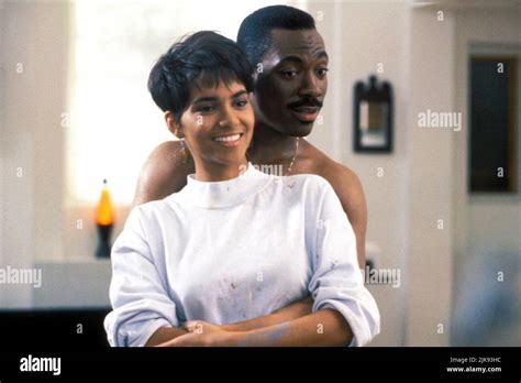 Halle Berry And Eddie Murphy Film Boomerang 1992 Characters Angela