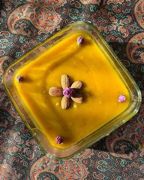 طرز تهیه کاچی با آرد برنج و زعفران ساده و مقوی برای زایمان