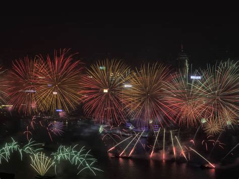 Klook 1168 2024年農曆新年煙花匯演游船（含自助晚餐及無限飲品） Groupbuya 優惠