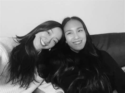 Instagram Twins Annakanehara