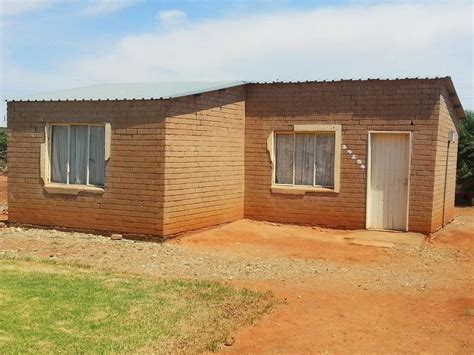 Dry Stacked Interlocking Masonry System Mortarless