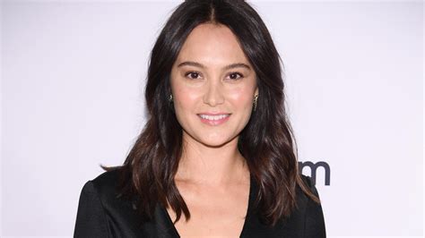 Bruce Willis Wife Emma Heming Looks Stunning Makeup Free