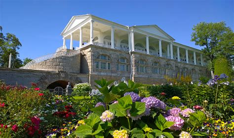 Taman Bunga Dengan Hortensia Di Dekat Cameron Gallery Of Catherine