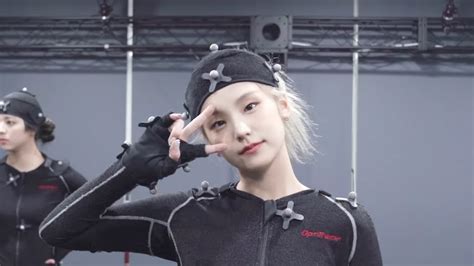 Find Out How ZEPETO Music Videos Are Really Made Behind The Scenes Of ITZY S Not Shy English