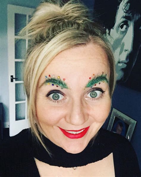 OMG It S Called FASHUN Look It Up Christmas Tree Brows OMG BLOG