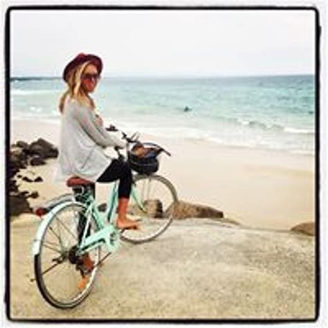 Stream Arielle Shipe Music Listen To Songs Albums Playlists For