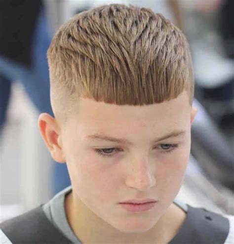 Gaya Rambut Pendek Pria Buzz Cut Gaya Rambut Pendek Pria Indonesia 2021 Yang Wajib Lo Coba