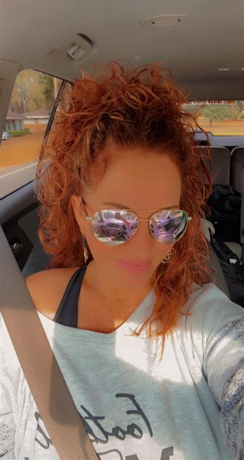 Whos Gonna Cum Take Care Of This Redheads Entire Body 😈😈😈😈 R