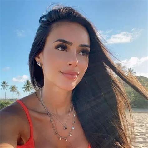 É Bruna Mas é Outra Quem é A Influencer Flagrada Em Iate Com Neymar