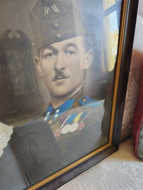 Can Someone Help Me Figure Pit What The Medals And Uniform Are Specifically I Think The Time