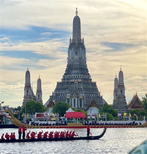 เรือพระที่นั่งสุพรรณหงส์ ณ วัดอรุณราชวรารามราชวรมหาวิหาร ซ้อมใหญ่ขบวนเรือพระราชพิธีฯ ขบวน