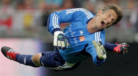Edwin Van Der Sar Quits As Ajax Director General After Club Finishes 3rd In Dutch League