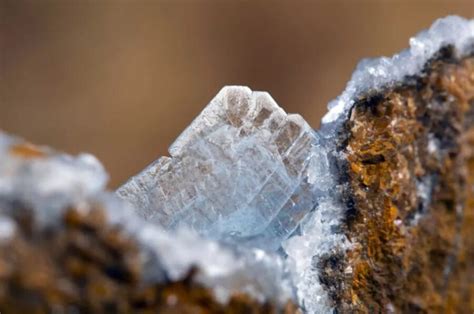 Вчені винайшли надтвердий матеріал здатний конкурувати з алмазом Читайте на Ukr Net