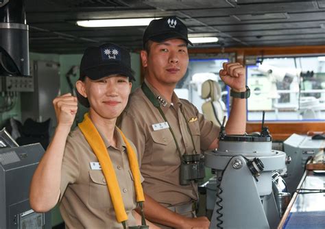 해군 최초 여군 상륙함 함장 탄생 국방소식 해병닷컴 해병닷컴