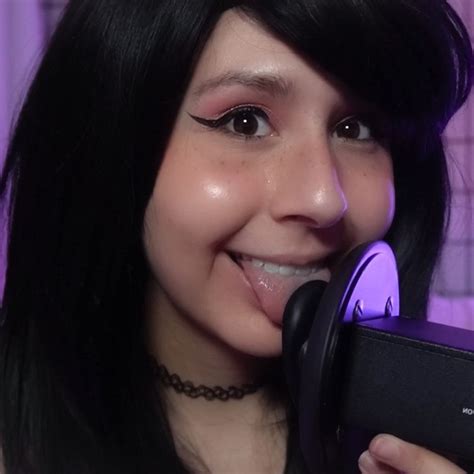 Asmr Pure Tongue Scraping Asmr Part 2 By Emilyuwo Asmr Listen On Audiomack