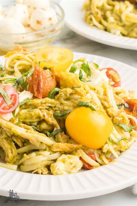Chicken Caprese Pasta In Creamy Pesto Sauce