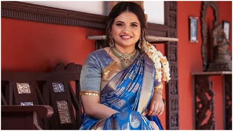 హత్య కేసులో నటి పోలీసు కస్టడీలో ఎలా మేకప్ వేసుకుంది చిక్కుల్లో లేడీ