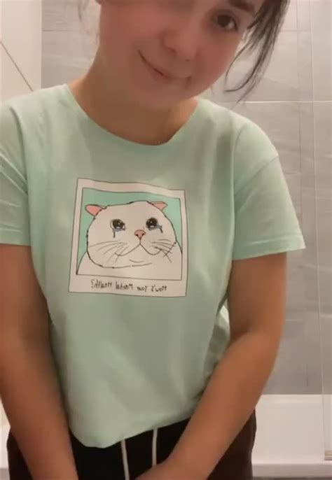 I Used To Hide My Curves But Now I Think Im Hot As Fuck Drop Scrolller