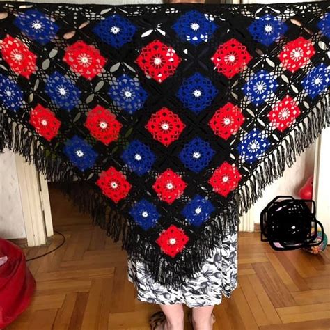 ხელით ნაქსოვი შალები Handmade Shawls Scarves Tbilisi