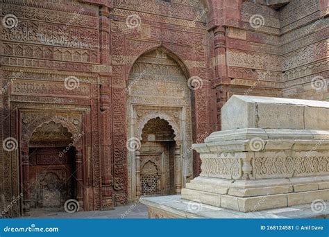 Qutub Minar Interior