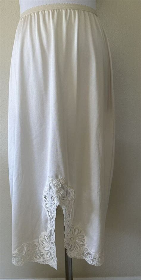 Pattys Shadowline Half Slip Silkenlace