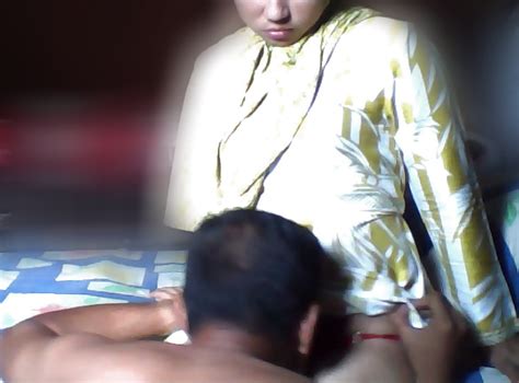 Malay Milf Tudung Baju Kurung Tengah Kongkek Porn Pictures Xxx Photos