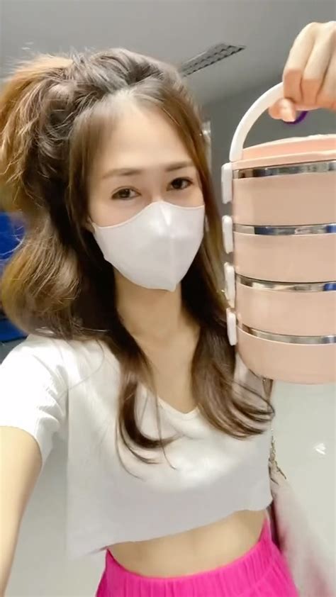 น้ำนุ่นนนน น 🐰 เข้าครัวทำอาหารไปส่งให้ผู้กองอีกแล้วคร่า😂👮🏻‍♂️💗