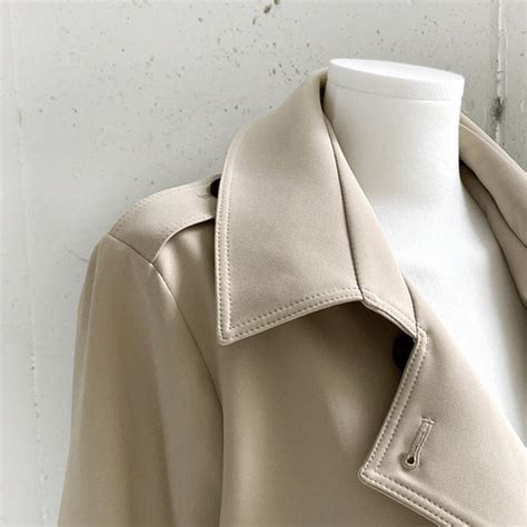 봄 크롭 숏 트렌치코트