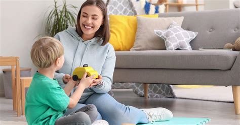 C Tait De Lesclavage Moderne Jeunes Filles Au Pair Le Danger Des Annonces Sur Internet