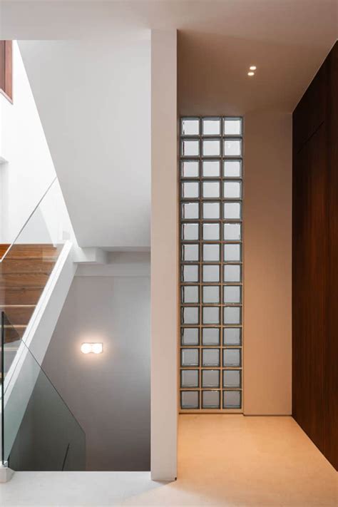 House Of Frames • Typeface