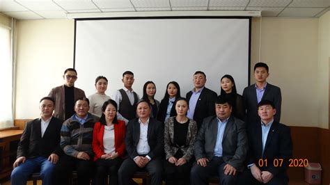 Ражив Гандийн нэрэмжит Үйлдвэрлэл Урлалын Политехник Коллеж