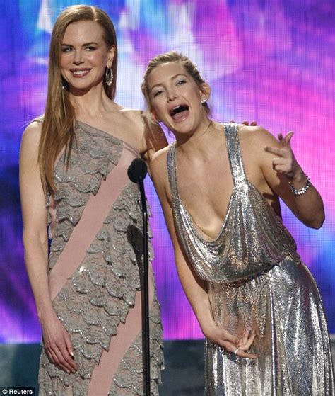 Hot Bites Kate Hudson Wardrobe Malfunction