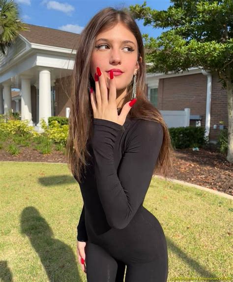 Jenny Popach Roselie Arritola Me Encanta La Personalidad De Esta Chica Y No Digamos Su