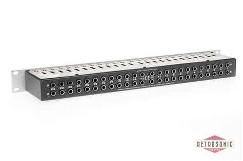 Behringer Px2000 Ultrapatch Pro 48 Point Patchbay 1