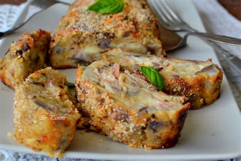 С нож и вилица в ръка Патладжанено руло