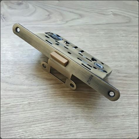 Замок врізний міжкімнатний Sofia Wc бронза ціна 264 грн