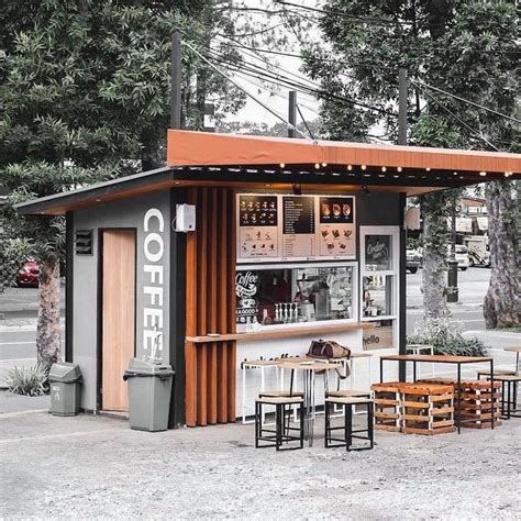 ร้านกาแฟ เท่ๆ Qiiid เฟอร์นิเจอร์ไม้จริง สไตล์มินิมอล