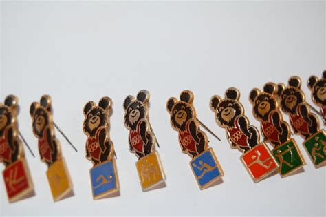 Set Of 22 Soviet Olympic Pins Misha The Bear Pin Moscow 1980 Etsy