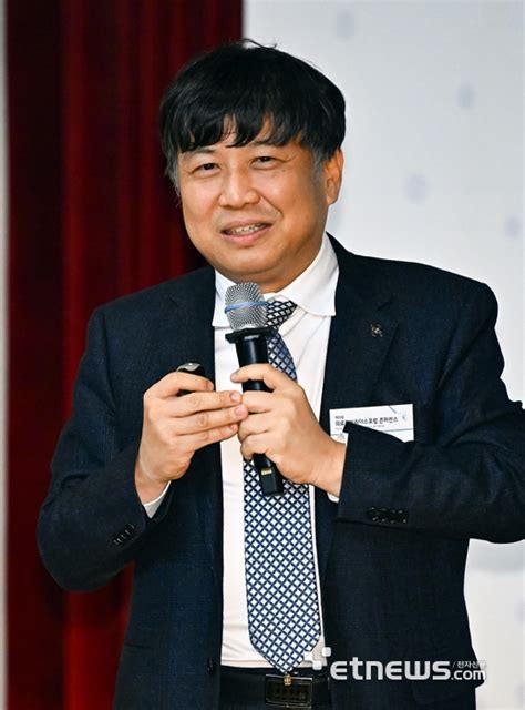 의료정보리더스포럼 박홍석 고대의료원 교수 클라우드 His는 지역 한계 돌파 근간” 전자신문