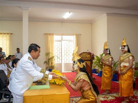 រដ្ឋបាលខេត្តតាកែវ រៀបចំព្រះរាជពិធីបុណ្យចម្រើនព្រះជន្មព្រះករុណាគម្រប់ ៧១យាងចូល ៧២ព្រះវស្សា