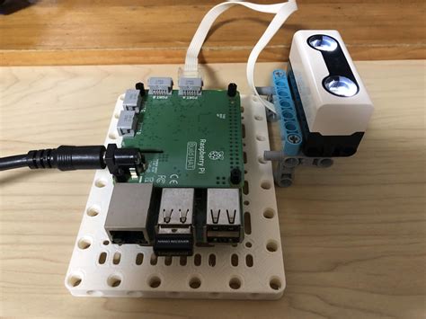 How To Use Raspberry Pi Build Hat Create A Color Sensing Rig Toms Hardware Atelier Yuwaciaojp