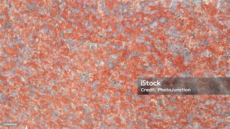 빨간색 콘크리트 바닥의 클로즈업 텍스처 햇볕에 붉은 콘크리트의 배경 0명에 대한 스톡 사진 및 기타 이미지 0명 거친 건설 산업 Istock
