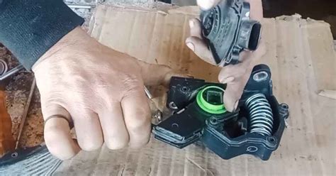 P2121 Code Throttle Pedal Position Sensor Symptoms Causes How To Fix