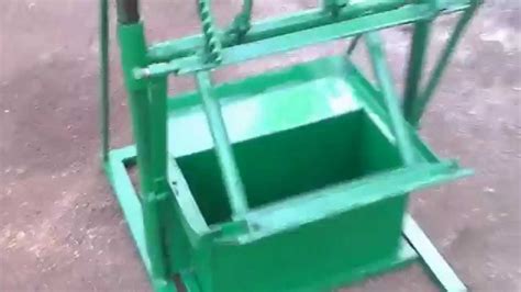 самодельный Станок для шлакоблоков и самана - YouTube