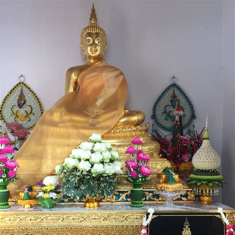 ธรรมะพระอรหันต์ การปลูกต้นโพธิ์ ครั้งหนึ่ง ท่านพระอาจารย์ไปพักอยู่ใน วัด ร้างแห่งหนึ่ง