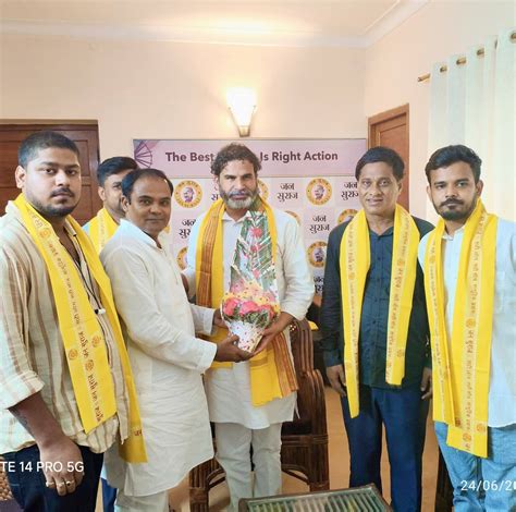 Anil Kumar सरकार से मेरा सीधा प्रश्न है कि सरकार में कितने मंत्री ऐसे हैं जो अपने या अपने