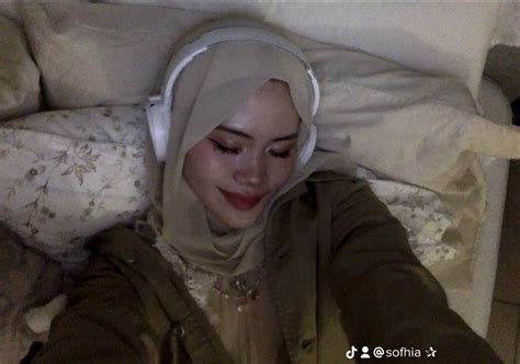 Pin By Julia Cardenas On Hijab Hijab Fashion Inspiration Insta Photo